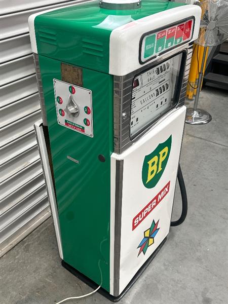 Burns & Co Auctions Item Detail